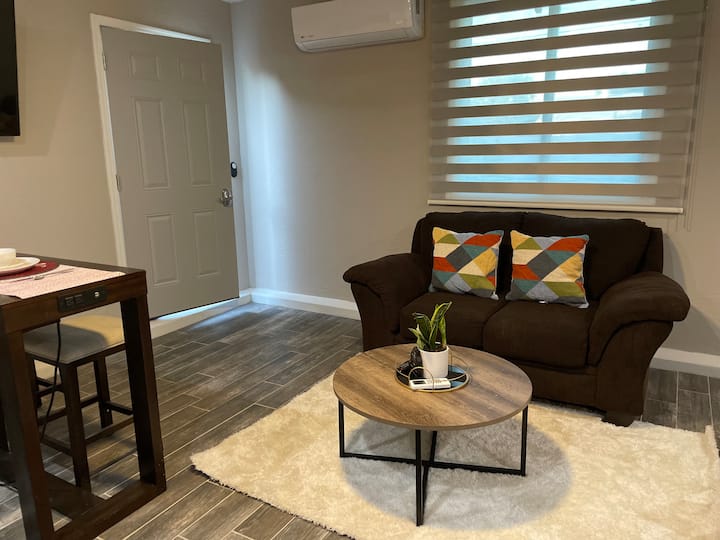 Sweet Studio On Glendale - Phoenix, AZ