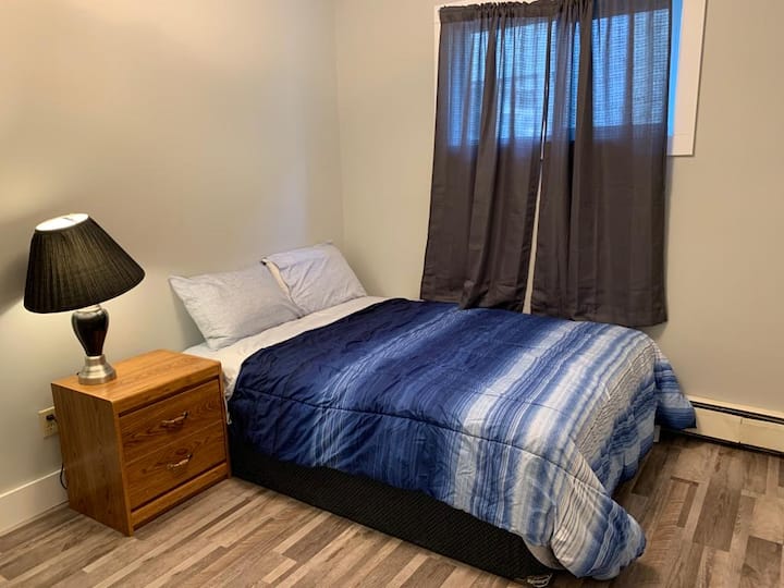 3 Bedroom Bi-level Unit - Fox Creek