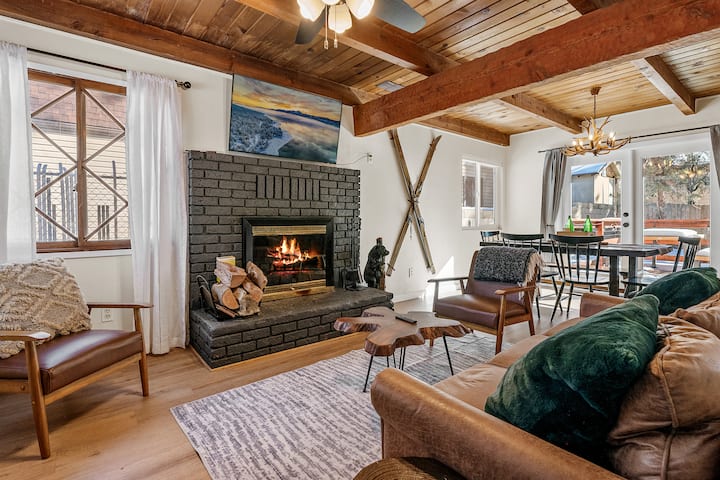 Early Check In! Dog & Family Friendly Ski Cabin - Big Bear, CA