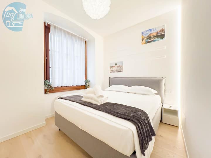 Piazza Della Borsa 3b | Tirabora Short Rent - Trieste
