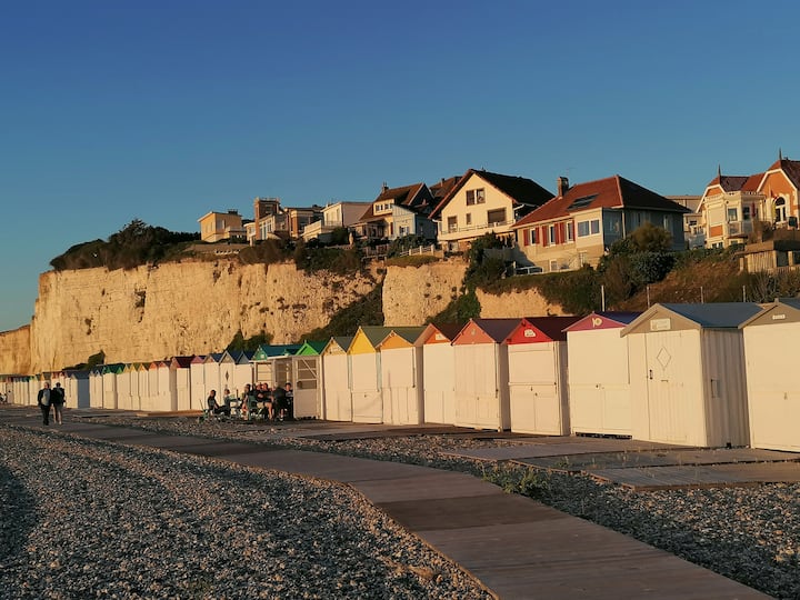 Le Phare Vous Guide à Criel/mer - Criel-sur-Mer