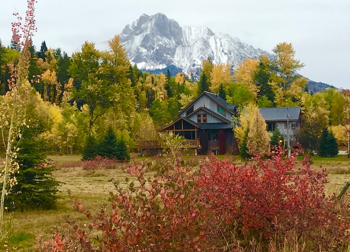 The Straw Bale Mountain Home - Fernie