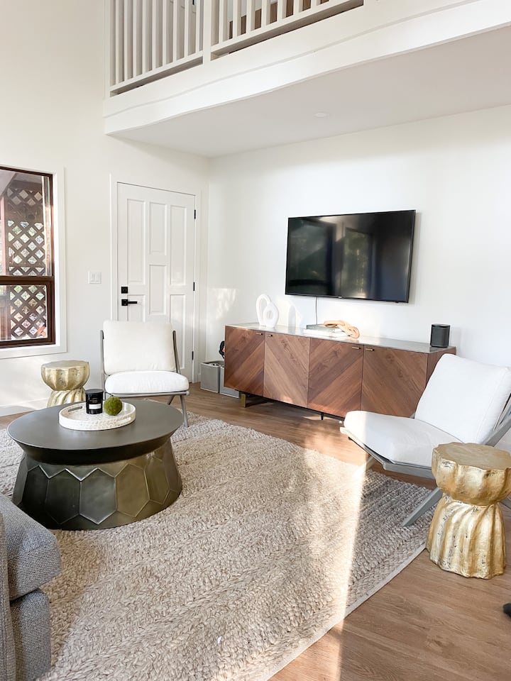 Shawnigan Lake Retreat - Cowichan Bay