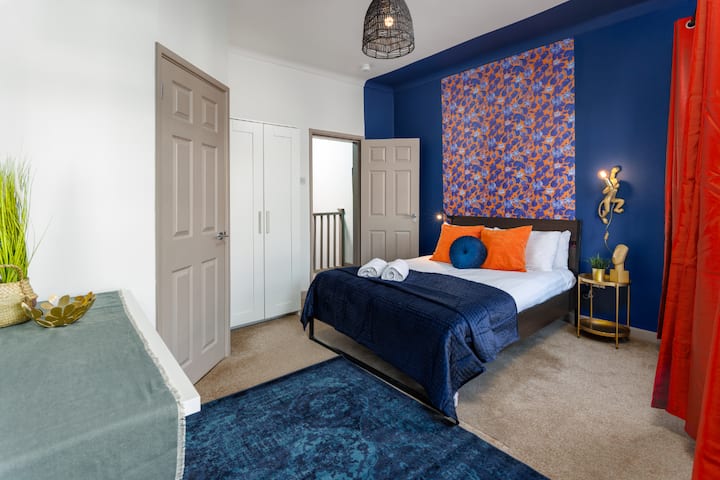 Hornsey House | Air Host & Stay | 5br | Sleeps 10 - Liverpool