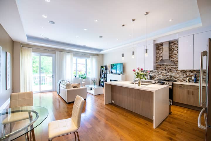 Model Home In Toronto - Toronto
