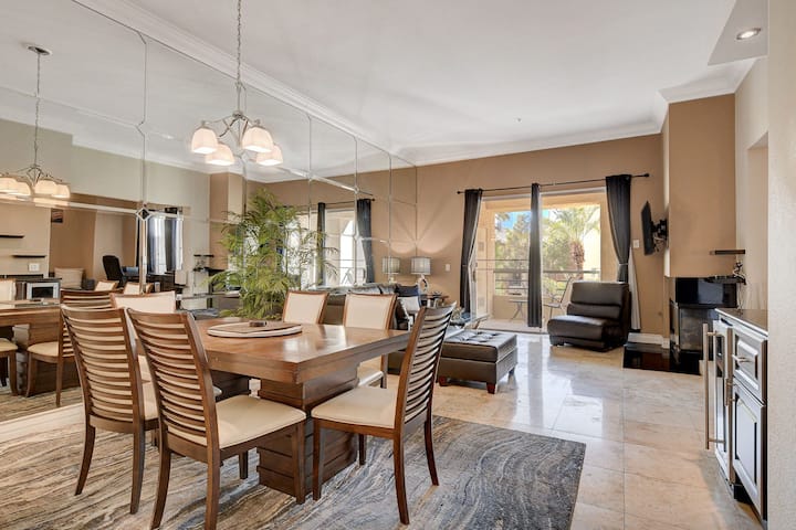 Las Vegas Strip Condo 2+ Bdrm - Las Vegas, NV
