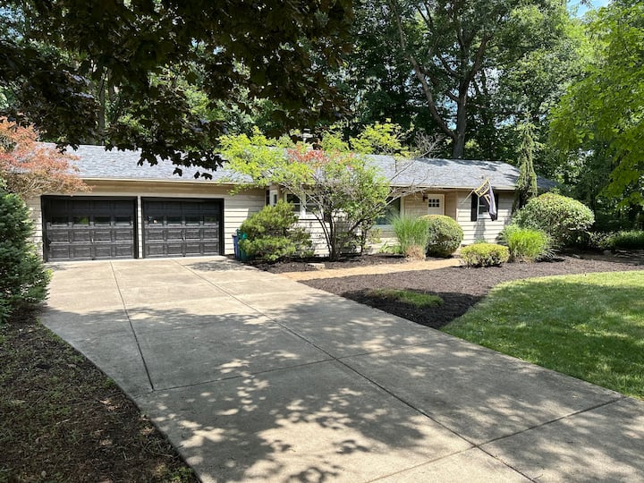Boiler Bungalow - Entire 3(king)bed Home! - West Lafayette, IN