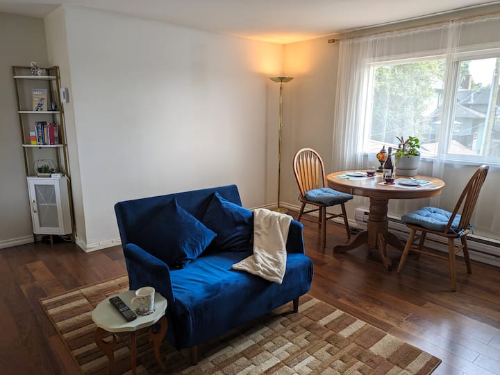 World Cup Fan – Easy Downtown Access, Quiet - North Vancouver