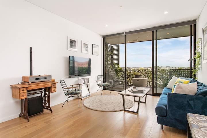 Whow! Unique Quirky Spacious Free Off Street Park - Christchurch