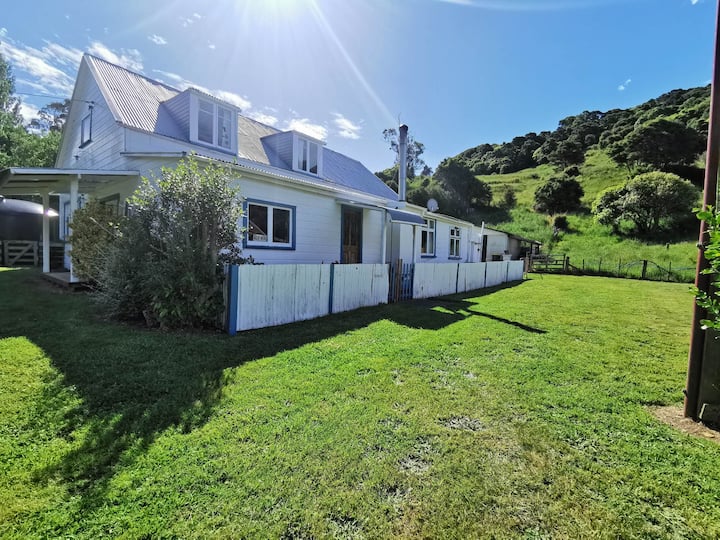 Le Bons Bay - The Old Hall - Akaroa