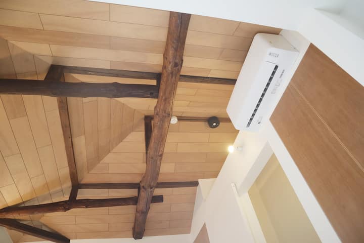 80yrs.old Renovated, 45m2 Atrium & Round-wood Beam - Asakusa