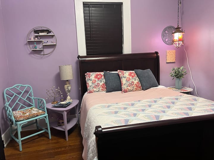 Savannah Room For Traveling Professionals - Savannah, GA