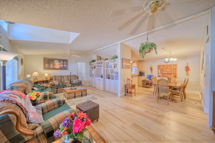Pahrump Patriot Lodge - Pahrump, NV