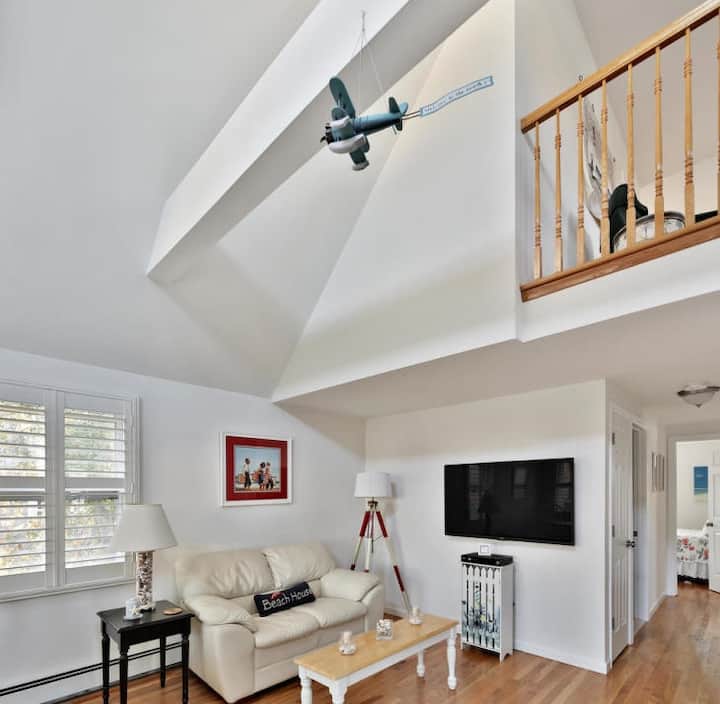 Updated House With High Ceilings, 2 Blocks To Heart Of The Boardwalk - Point Pleasant Beach, NJ