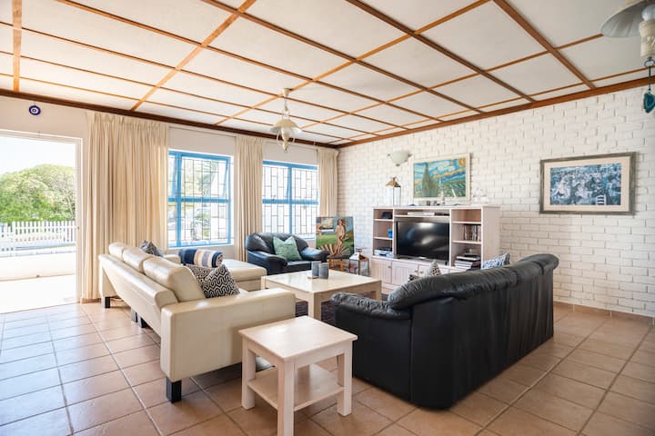 A Taste Of Greece On The West Coast - Yzerfontein