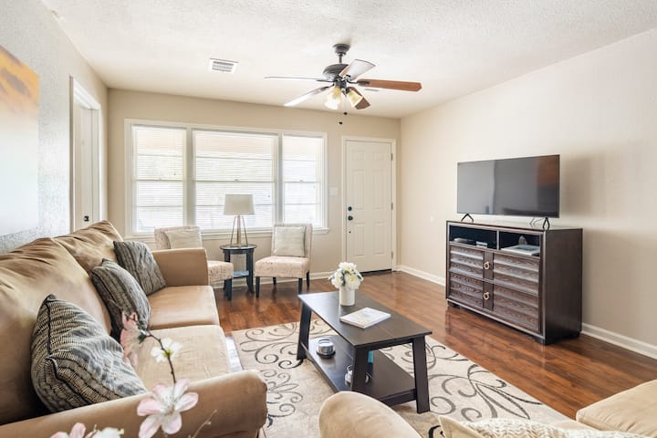 Island Time - Island Destination - Texas City, TX