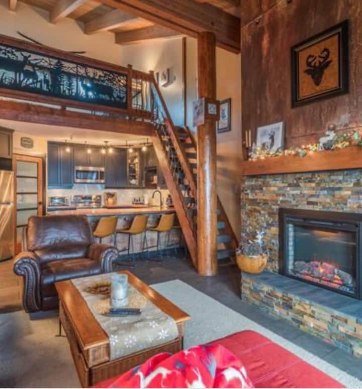 Stay Above The Clouds At Big White Ski Resort! - Big White Ski Resort, BC