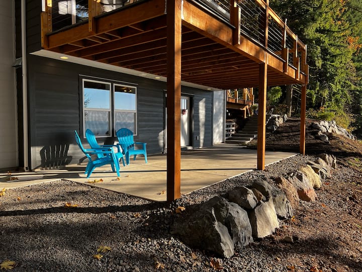 Sunset Retreat - Kelso, WA