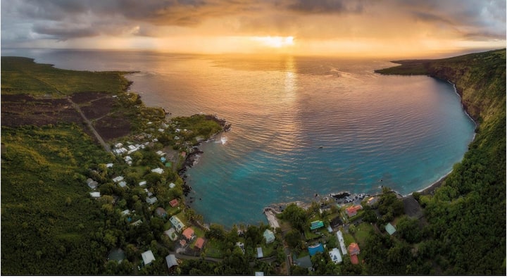 Cozy Room With Private Bathroom - Captain Cook, HI