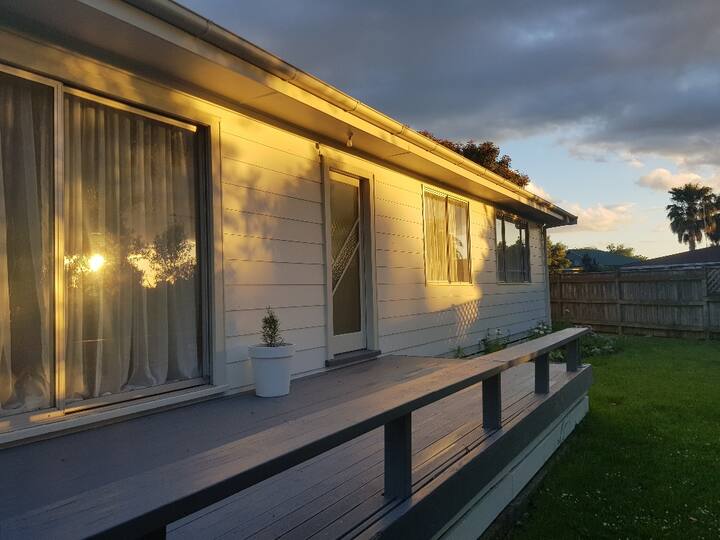 Central Guest House - 3 Bedrooms - Hastings
