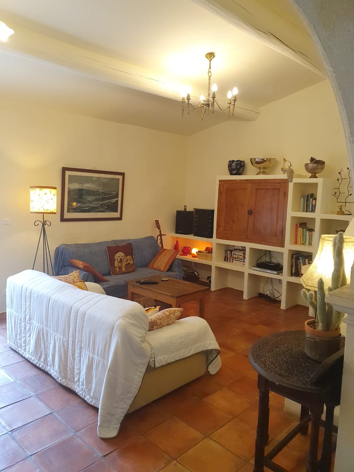 Phil's Place Avec Piscine Privée - Apt