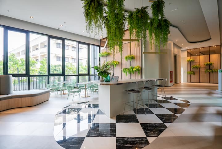 New Condo, Shuttle Van To Bts, Mrt And Megabangna - Thailand