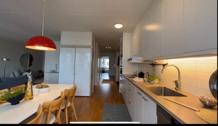 Cozy Private Furnished Room In A Shared Flat - Estocolmo