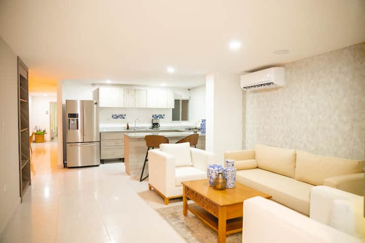 Casa En Manga - 8 Habitaciones-20 Huéspedes - Cartagena de Indias