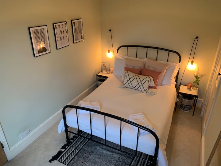 Double Bedroom On Bishy Road, Near Centre Of York - York