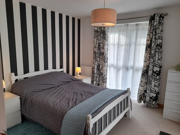 Modern Ensuite Double Room Near Chalkwell Beach. - Southend-on-Sea