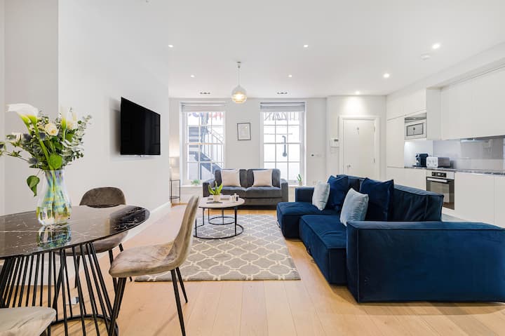 Stunning  & Spacious Pad At John Street - Bloomsbury