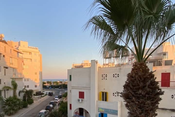 Mackenzie - Sea View Apartment - Larnaca