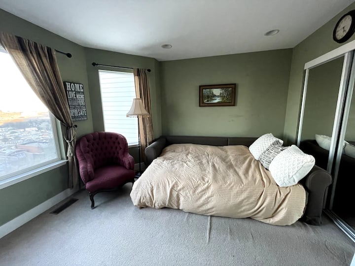 Elegant & Cozy W/city Views. Private Room: Green - 브리즈번