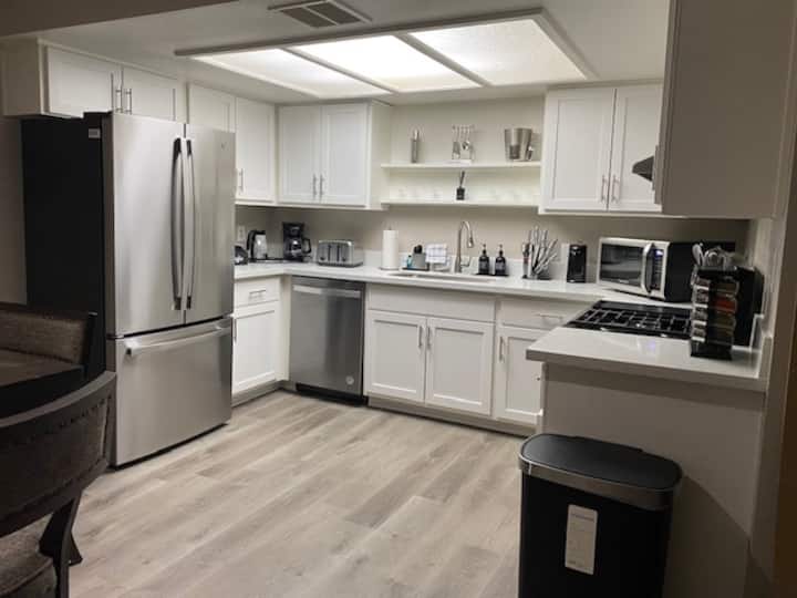 Warm And Cozy Condo In Vegas - Las Vegas