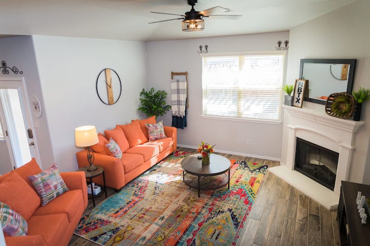 Ruger Retreat W/ In-home Theater - New Braunfels, TX