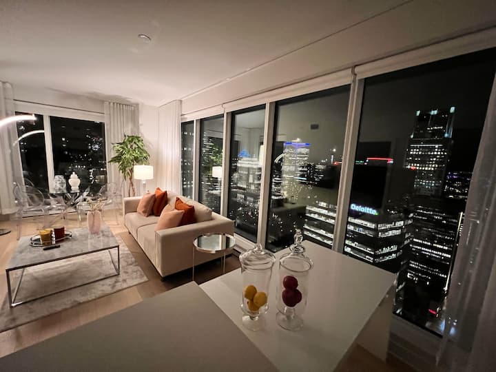 Penthouse 20th Floor Pool/gym/spa - Montreal