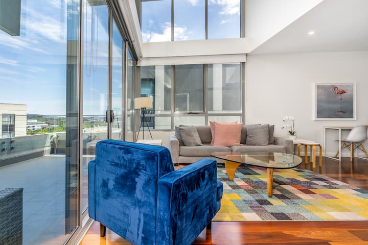 2br Apt Near Parliament House - Canberra
