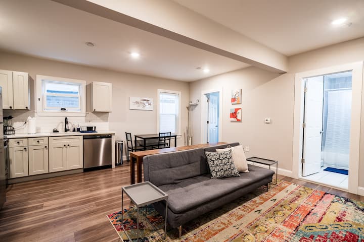 Cozy 2bd Apartment In Lowell - Chelmsford, MA