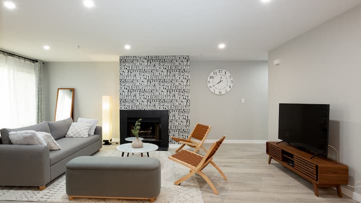 #51 Designer Workcation Home W Underground Parking - Pasadena, CA