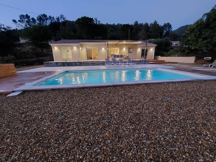 Villa Les Amourenes
Location Du Samedi Au Samedi - Salernes