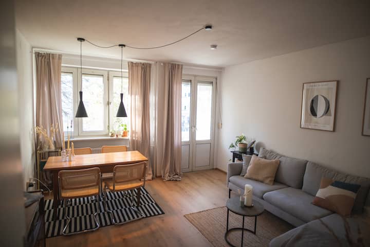 Cozy Central Apartment - Munich