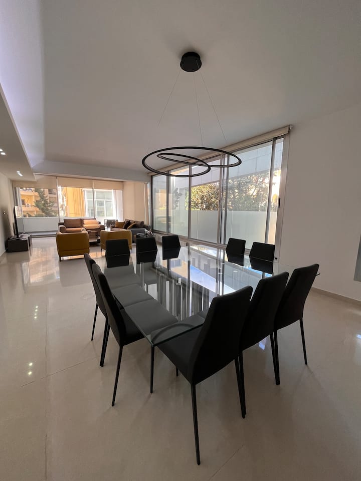 24/7 Lux Aprt. With Gym And Pool - Beirut