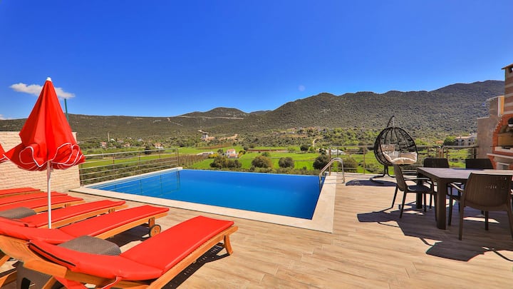 Antalya Kaş Da Muhafazakar  Jakuzili Villa 1240 - Kaş