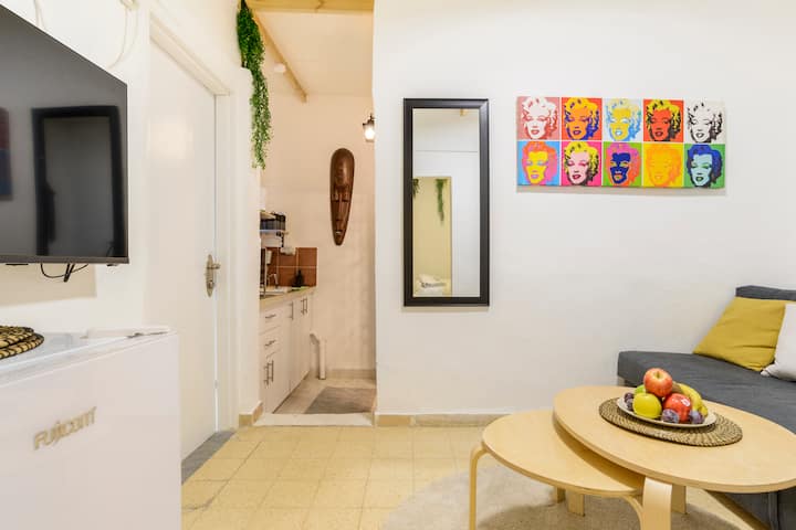 Lovely 1-br Apt By The Beach/cozy Bed/washer&dryer - Tel Aviv-Jaffa