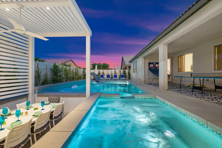 Desert Oasis W/ Waterslide, Spa, Fire Pit & Casita - Indio, CA