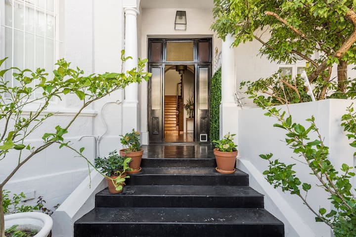 The Perfect City Spot - Cape Town