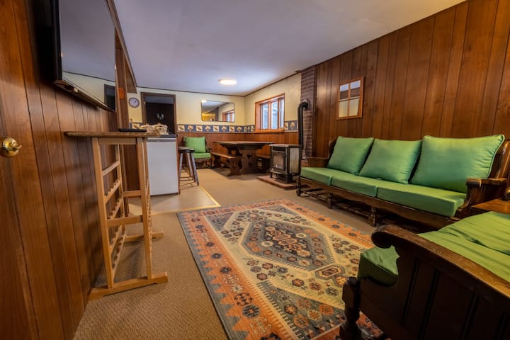 Chalet Near Jay Peak Waterpark, Hiking & Skiing - Vermont