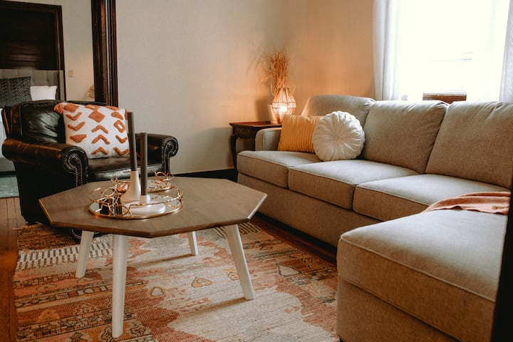 Italian Style Loft Downtown - Abingdon, VA