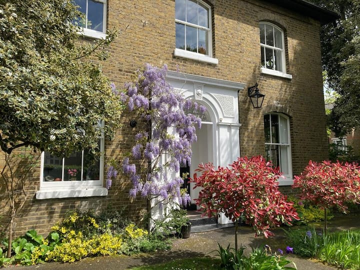 2 Bed Apartment - Heart Of Walthamstow Village - London