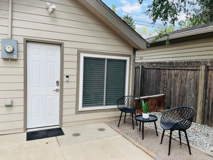 Old Colorado City Cottage - Colorado Springs, CO